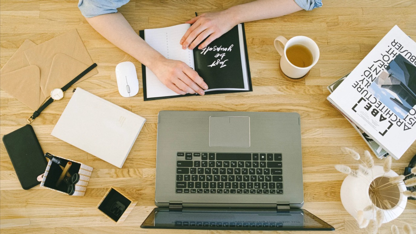 Want to Earn Extra Income on Weekends? Start a Freelance Copywriting ...